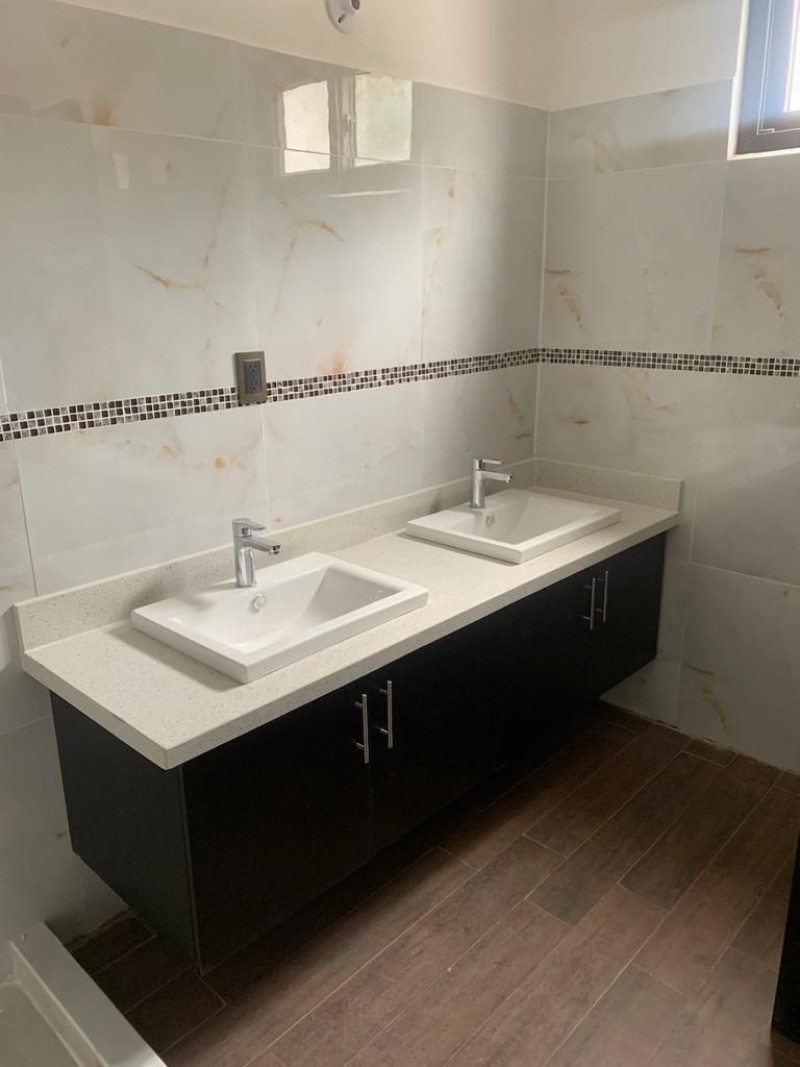 299 SE VENDE PRECIOSA CASA (ZONA 17 COL. LOMAS DEL NORTE) Guatemala ...